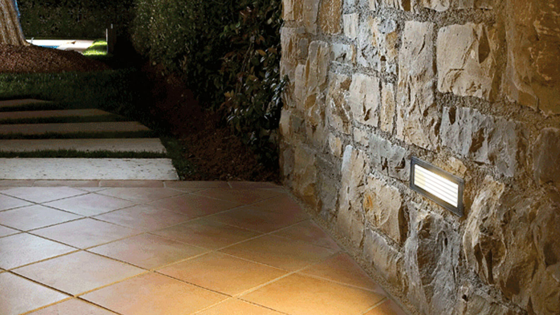 Step™ Recessed Configurator